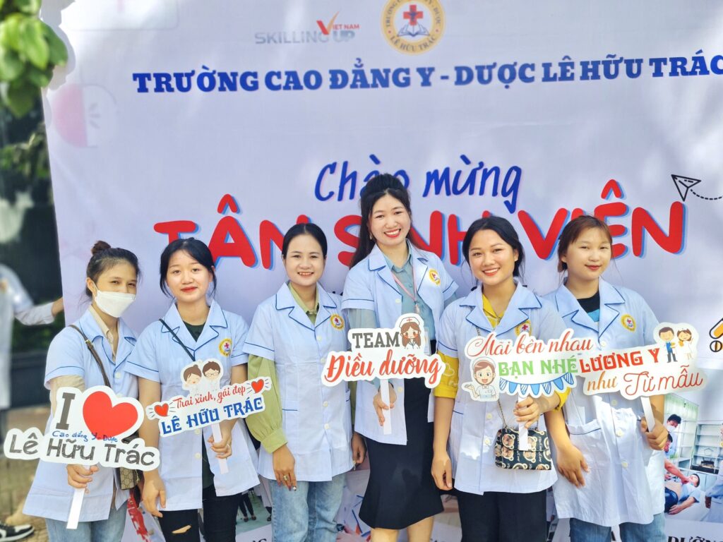 GIỚI THIỆU CAO ĐẲNG Y DƯỢC LÊ HỮU TRÁC